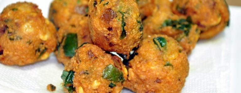 Chana Dal Pakora Recipe : The Delicious Fried Dumplings ! – DesiDakaar