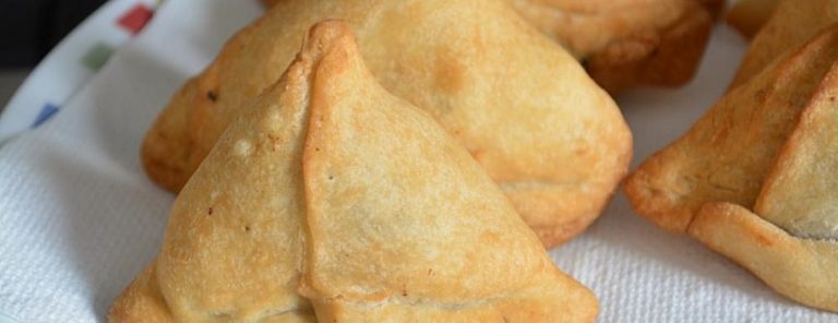 Baked Samosa Recipe : Healthy Version of Aloo Samosa! – DesiDakaar