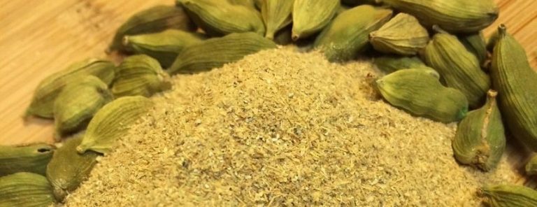 Cardamom Powder Recipe : How to Make Cardamom Powder at Home – DesiDakaar