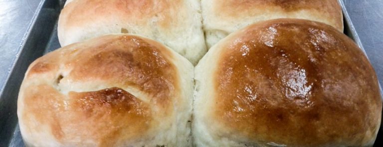 Pav Recipe : How to Make Indian Pav or Bread Rolls at Home – DesiDakaar