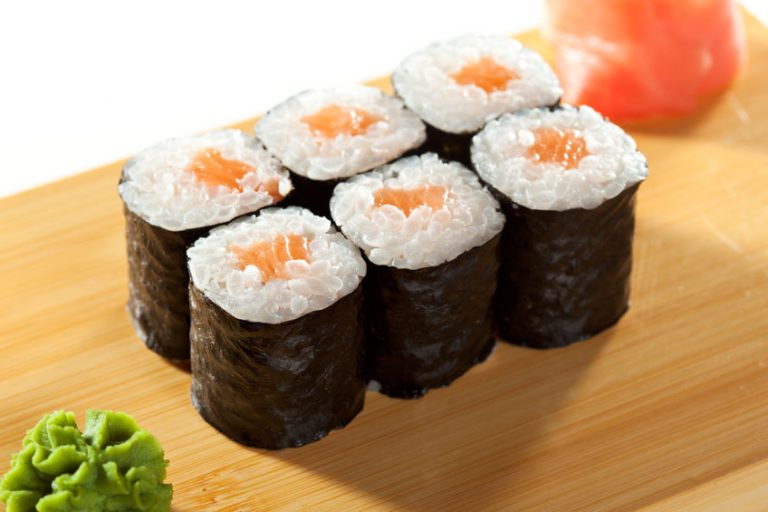 Makizushi: How to Make Japanese Sushi Rolls – DesiDakaar